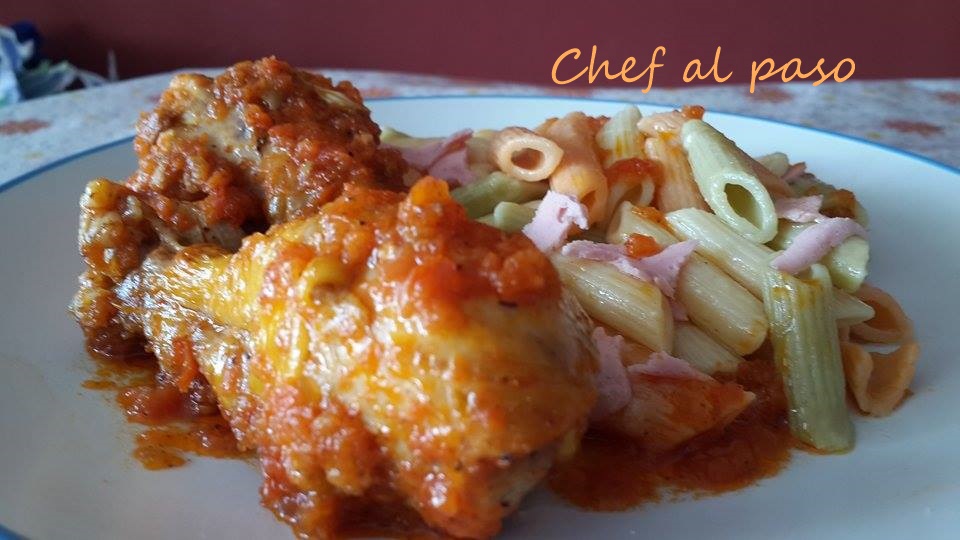 Músculos de Pollo con salsa de Tomate y MacarronesChef al Paso